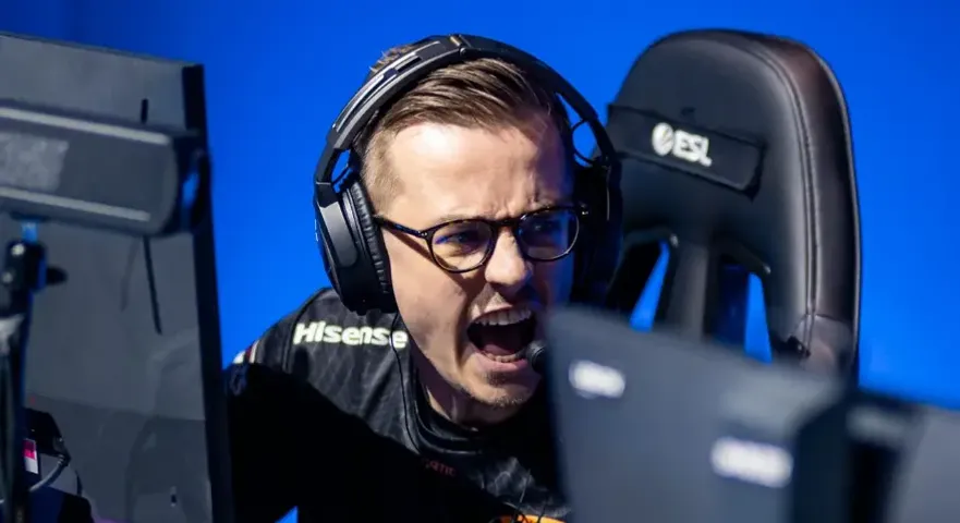 Fnatic And Virtus.pro Earn Their Second Victory In the “Legends” Stage ...